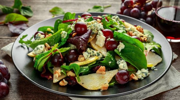 Ensalada dulce con uva receta fácil de preparar | Mandolina