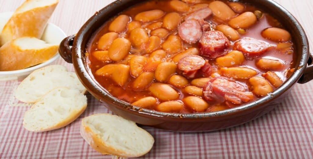 Receta de Fabada Asturiana: Un Clásico de la Cocina Española